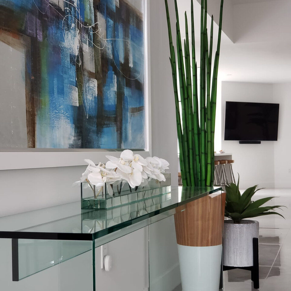 Snake grass (63″) with Lux planter in white - CFA Design Group