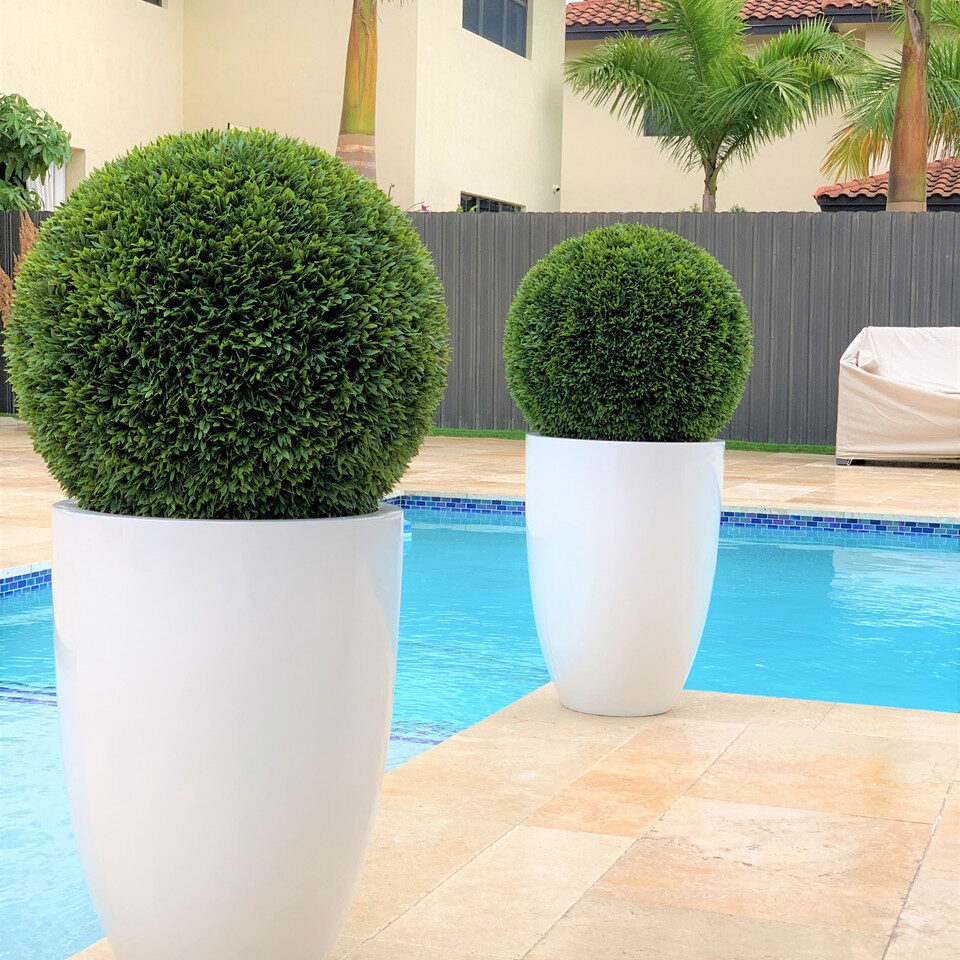 Ben L Fiberglass with 20″ Topiary - CFA Design Group