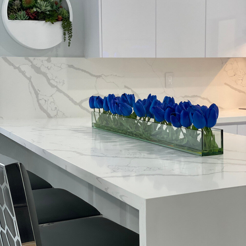 36″ Casa Moderna Glass Plate Planter with Blue Tulips - CFA Design Group