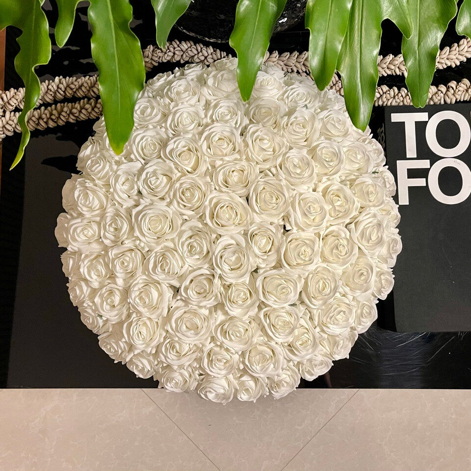 Large Roberi with Roses - CFA Design Group
