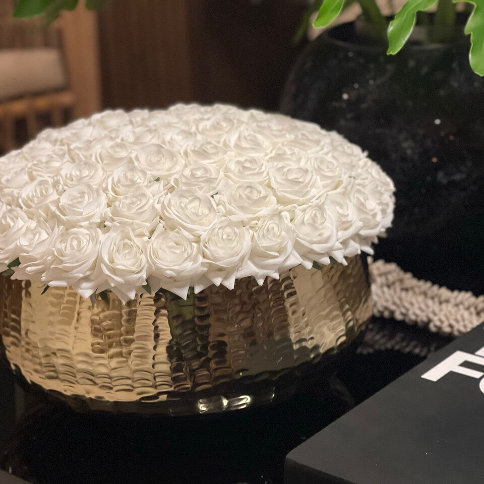 Large Roberi with Roses - CFA Design Group